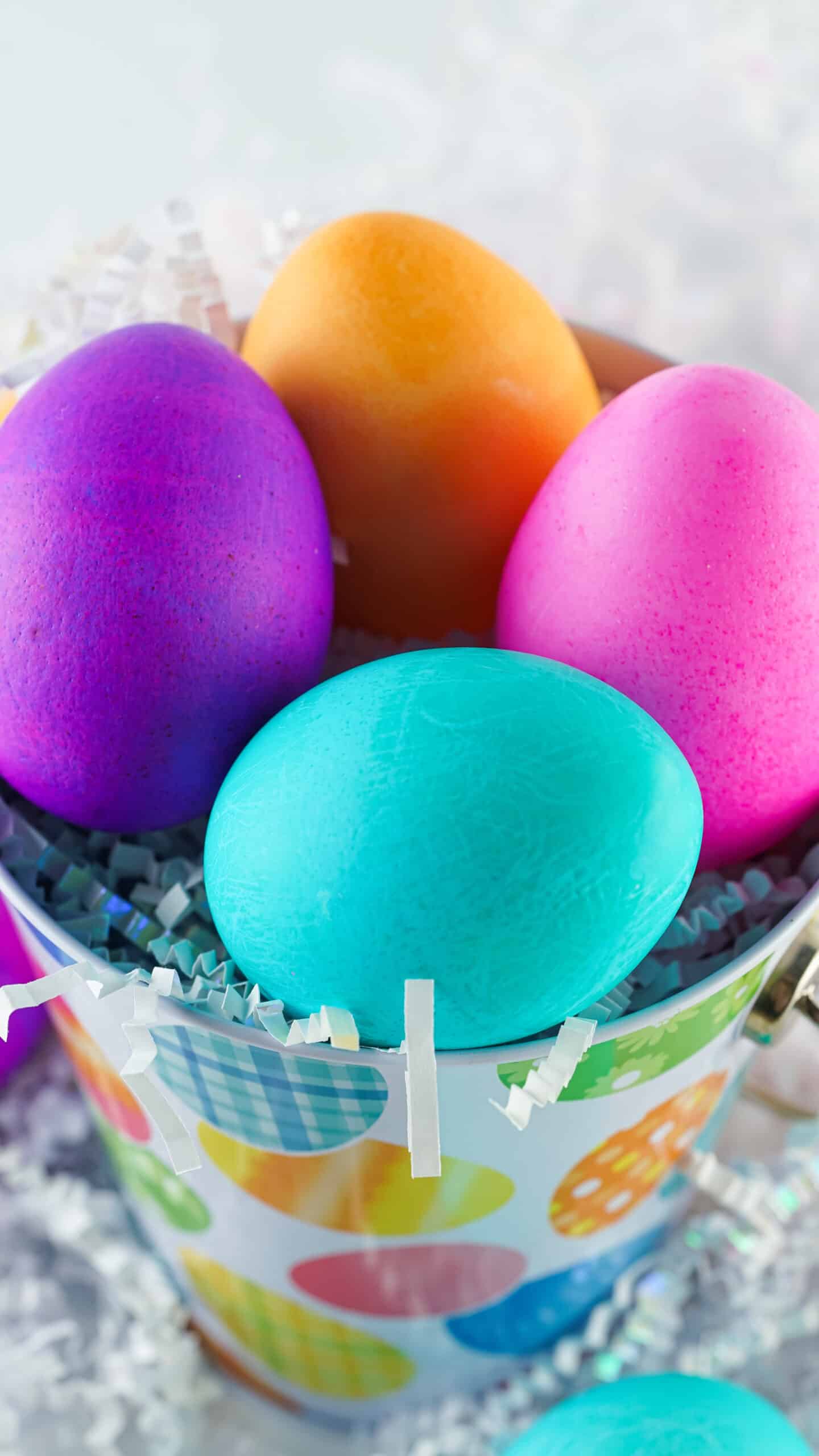 Food Color Dyed Eggs (Easy Easter Egg Coloring)